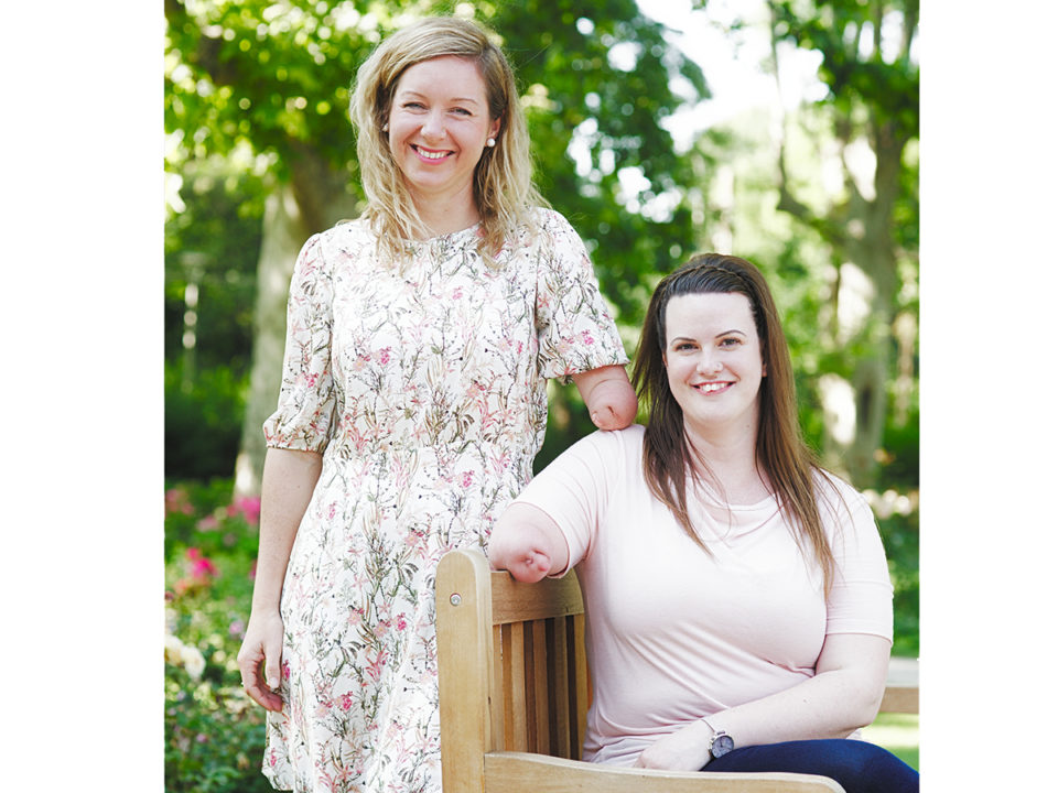 Másfél karral is lehet teljes a barátság – Lévay Petra és Nagy Petra ...