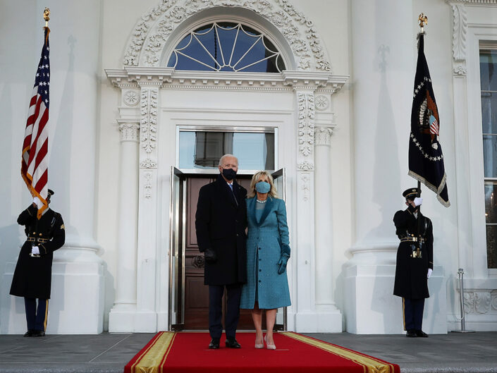 Jill Biden, az amerikai first lady a ruháival üzen - Nők Lapja