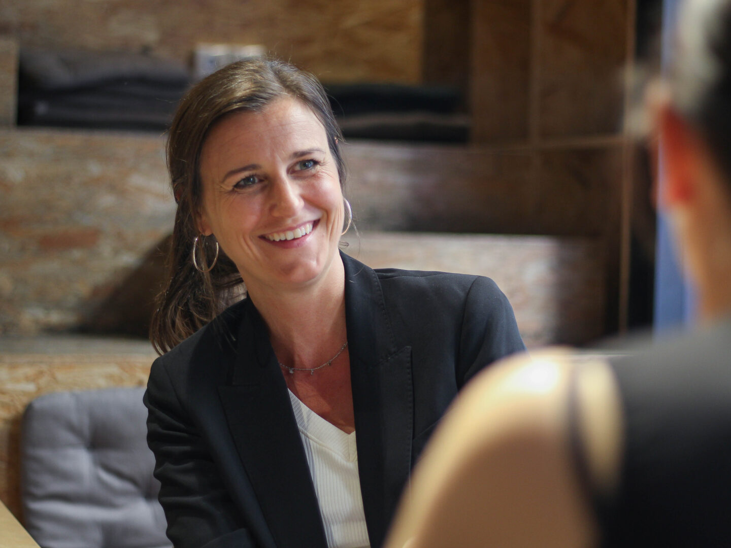 „Norvégiában nincsenek meg nem értett irodalmi zsenik” – interjú Helga ...